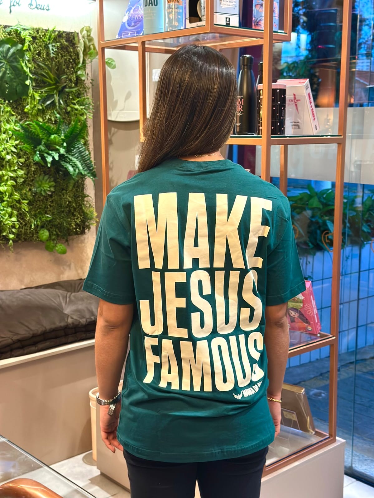 Camiseta Make Jesus Famous - Lovers Gospel